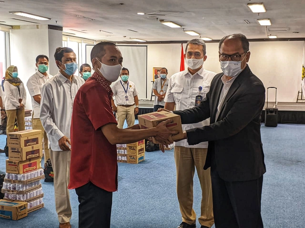 Dirjen Migas Serahkan Medical Kit Tahap V | Situs Ditjen Migas